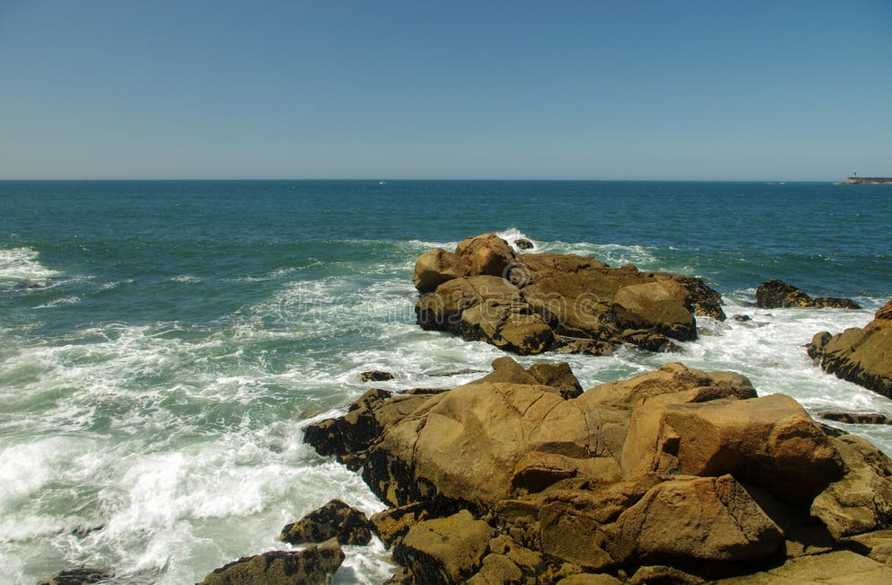 Rocky Ocean Beach stock photo. Image of coastline, idyllic - 71427478