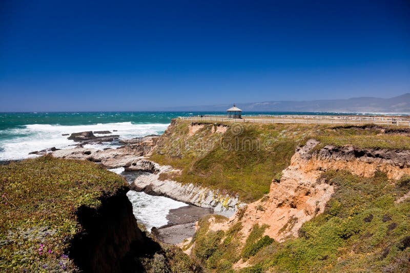Rocky ocean coastline stock photo. Image of ocean, outside - 15177796