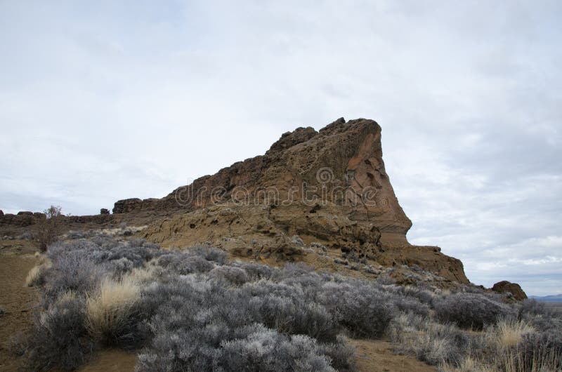 Rocky Outcrop In The Desert Stock Photo - Image of vegetation, trees ...
