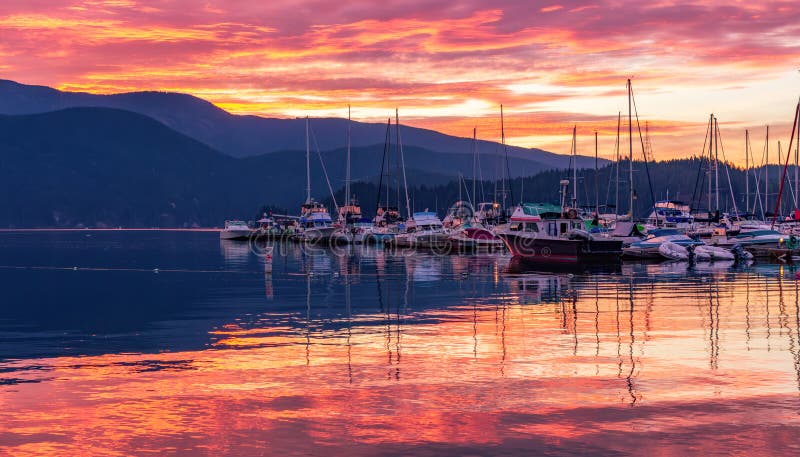 Rocky Shore and Marina in Deep Cove, North Vancouver, BC, Canada Stock ...