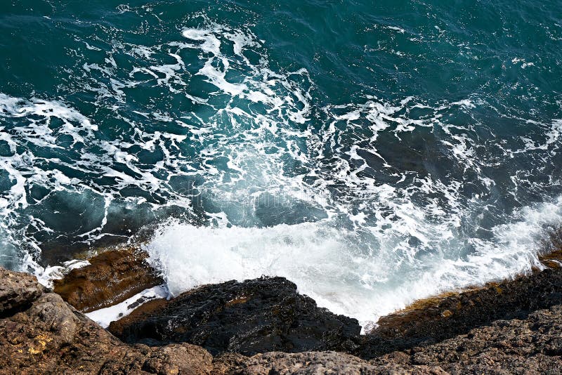Rocky shore. Tidal bore stock image. Image of scenic - 229492727