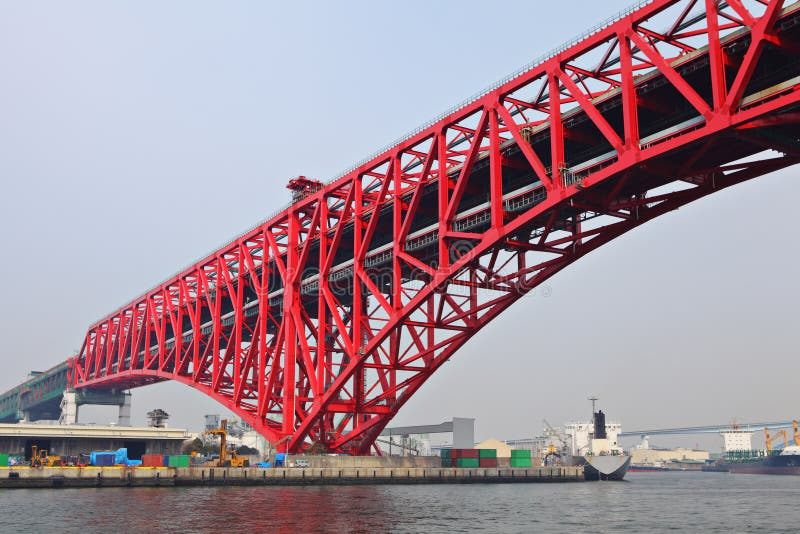Rode brug in Osaka stock foto. Image of zeegezicht, blauw - 37992932