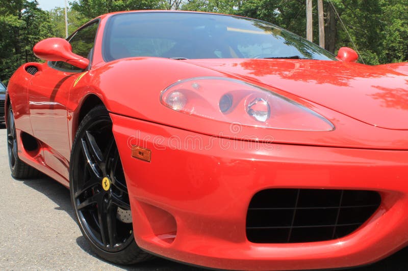 De Rode Kant Van De Ferrarif360 Uitdaging Stradale Redactionele ...
