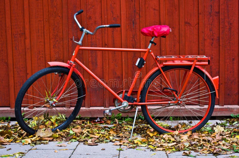 Rode fiets in de herfst stock foto. Image of verkeer - 21526946