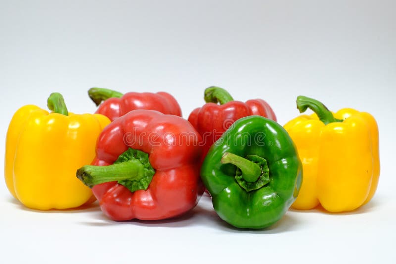 Rode Gele En Groene Groene Paprika's Stock Afbeelding - Image of eten ...