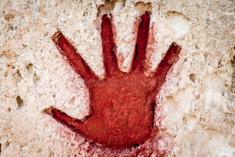 Rode Hand Op Steen - Grafisch Gotisch Element Stock Foto - Image of ...