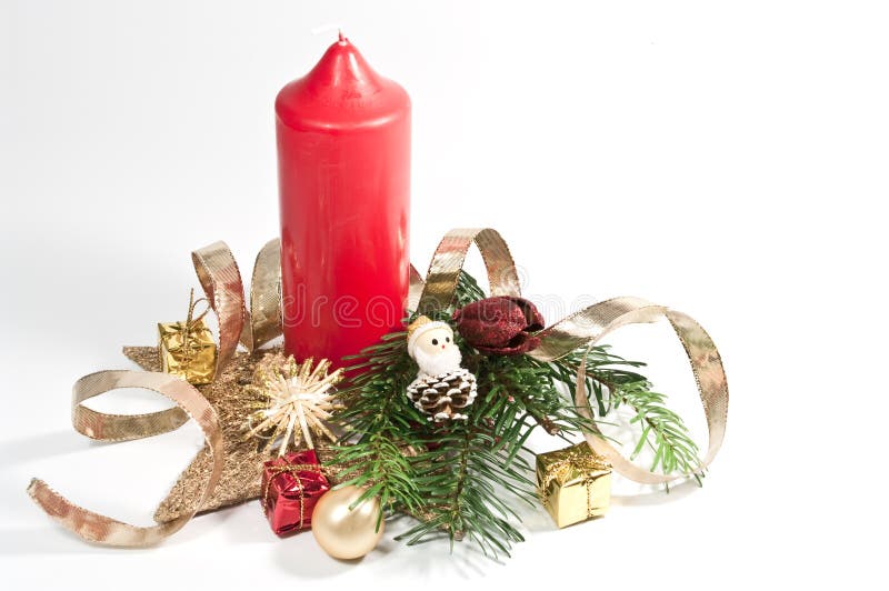 Decoratie Met Een Rode Kaars Stock Foto - Image of verguld, lint: 12162694