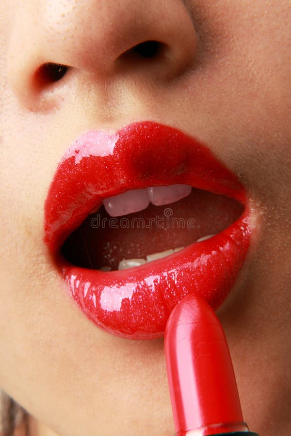 Rode lippen stock afbeelding. Image of mooi, schoonheid - 14595231