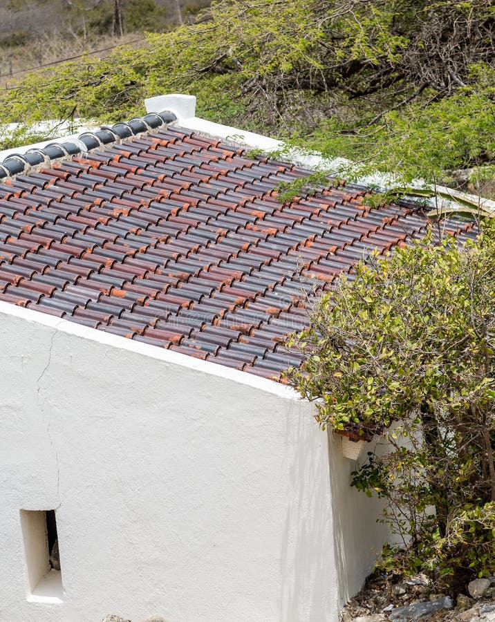 Rode Tegels Op Wit Pleister Stock Foto - Image of bouw, patroon: 62880608