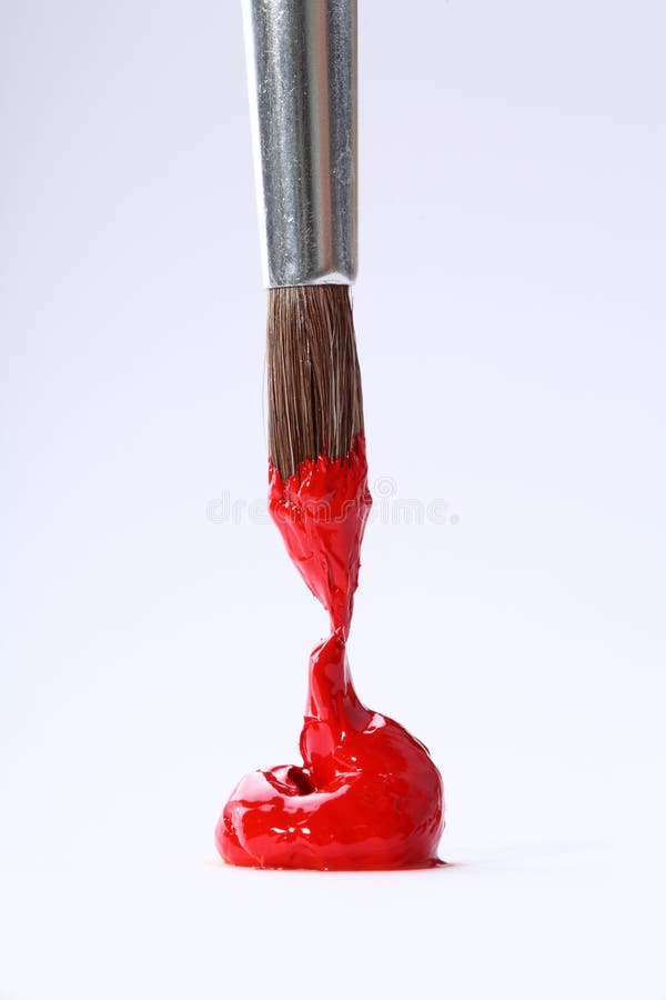 Rode verf met penseel stock foto. Image of regenboog, verf - 5024762