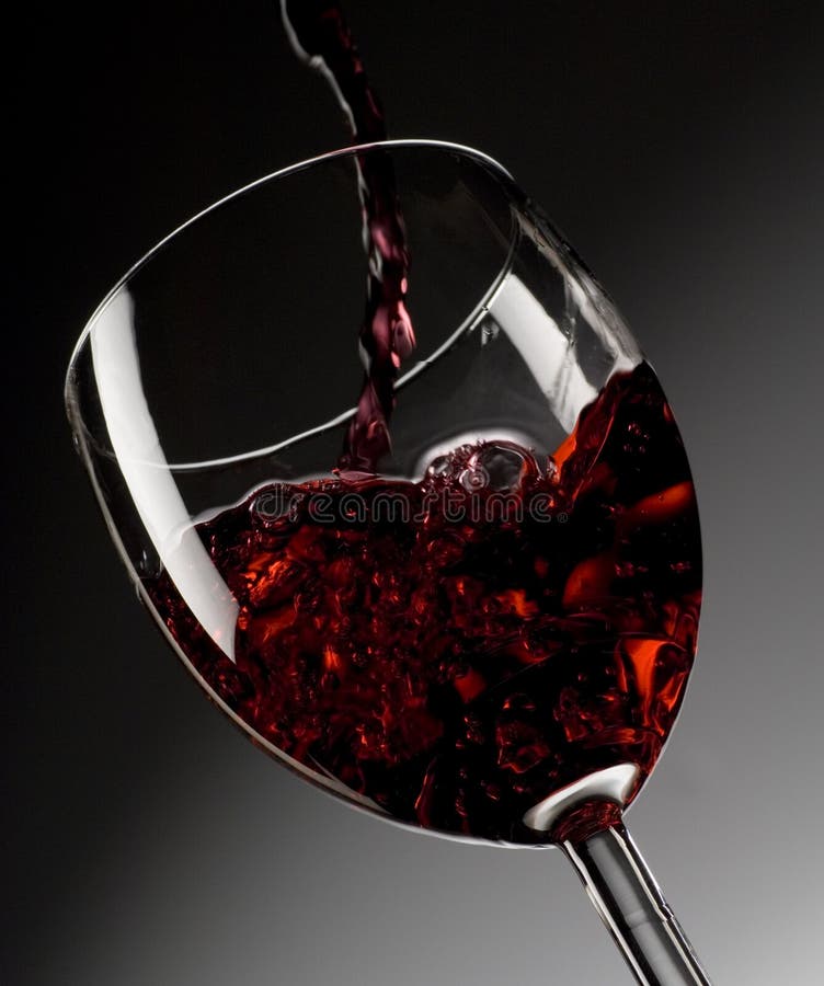 Rode wijn in glas stock foto. Image of roos, pret, druiven - 2204038