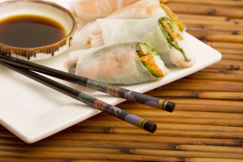 Rodillos de resorte imagen de archivo. Imagen de comida - 15065463