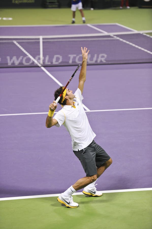 Roger Federer in action editorial photo. Image of match - 17726431