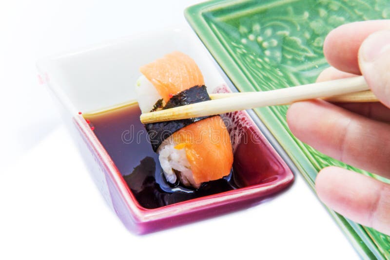 Rohe Fische Japaner suchi stockbild. Bild von essen, frisch - 38484725