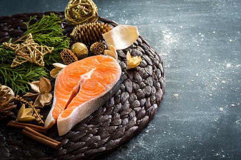 Rohe rote Fische stockfoto. Bild von nahrung, dezember - 48488206