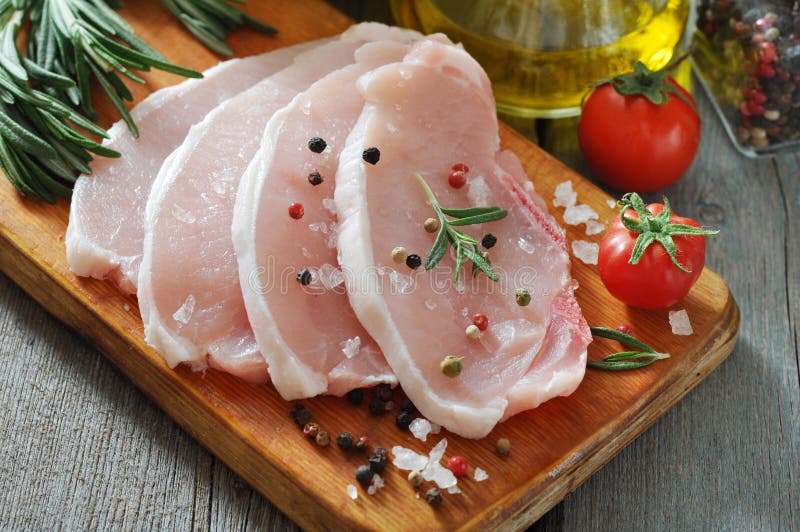 Rohes Schweinefleisch stockbild. Bild von schweinefleisch - 35466899