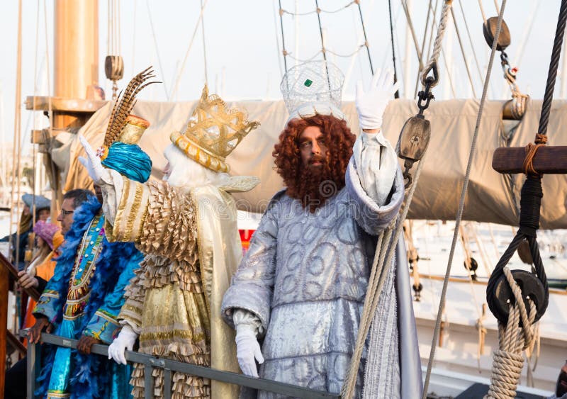 Rois Mages Arrivant Dans Le Port Image éditorial - Image du acteurs ...