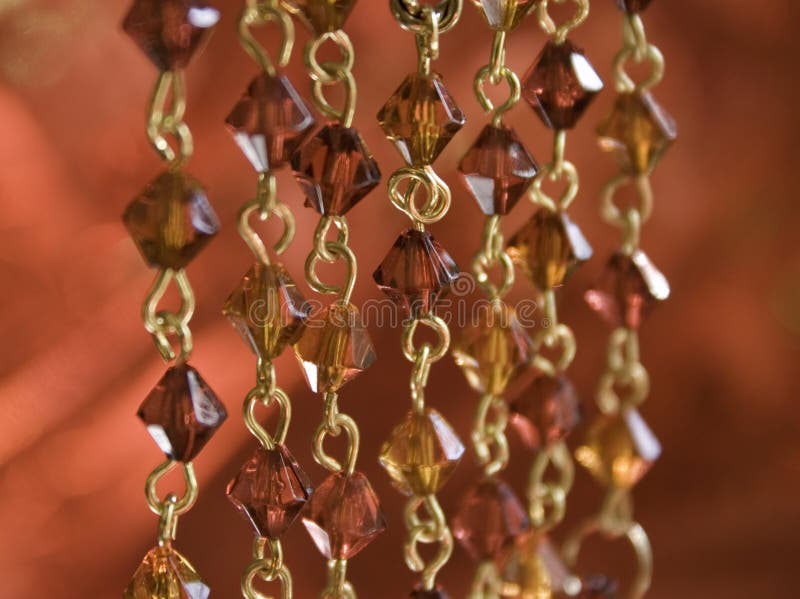 Rojo y granos del oro imagen de archivo. Imagen de brillo - 424427