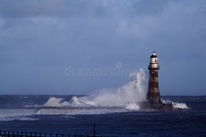 Roker Lighthouse Wave stock image. Image of roker, pier - 30117889