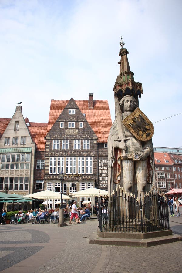 331 Die Roland Statue Bremen Stock Fotos - Freie & Royalty-Free Stock ...