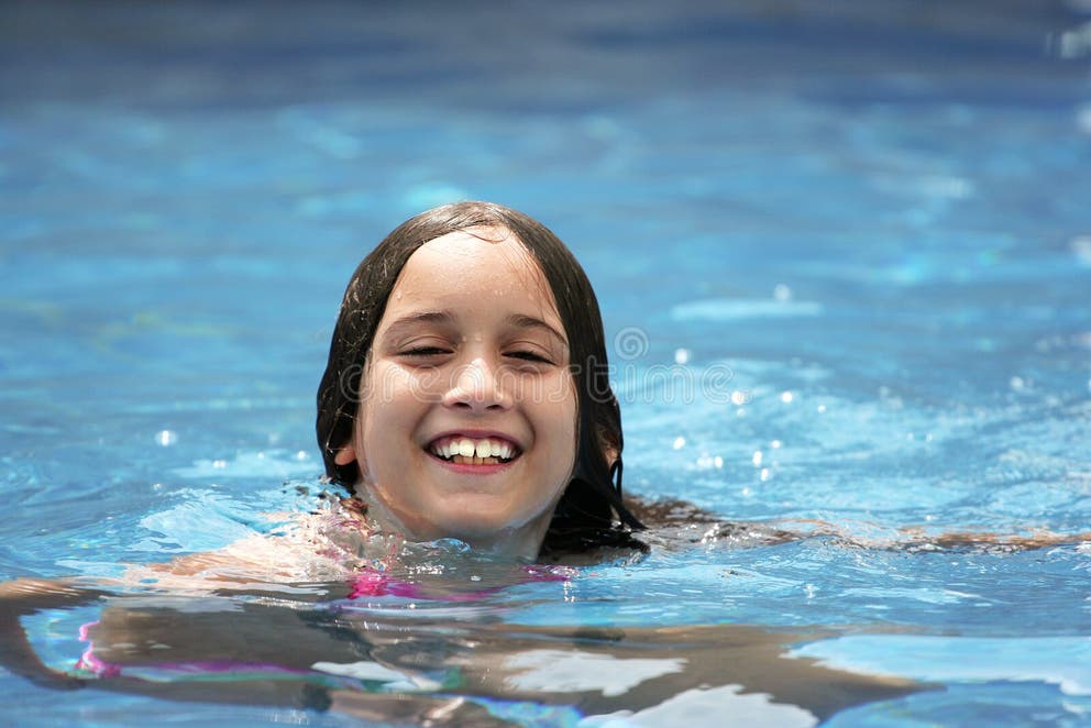 Rolig sommar fotografering för bildbyråer. Bild av fritid - 18292743