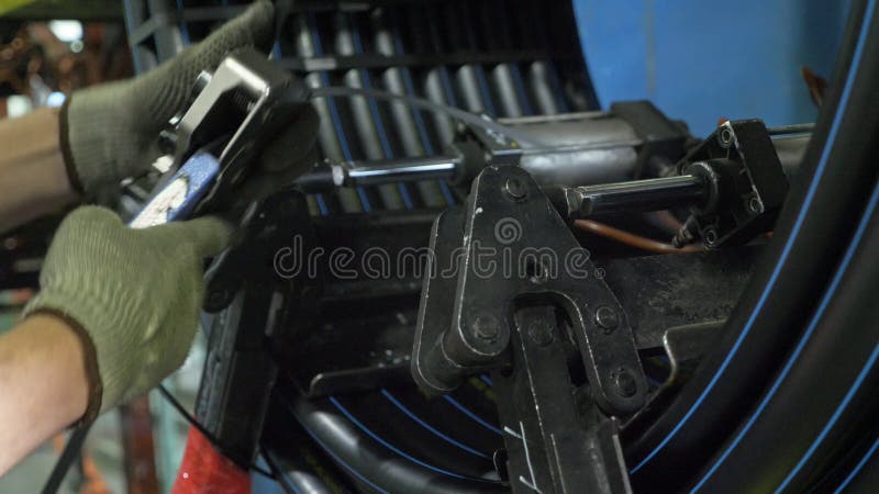 Roll Threading Coil Pipe. Manufacture of Plastic Water Pipes Factory ...