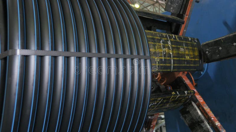 Roll Threading Coil Pipe. Manufacture of Plastic Water Pipes Factory ...