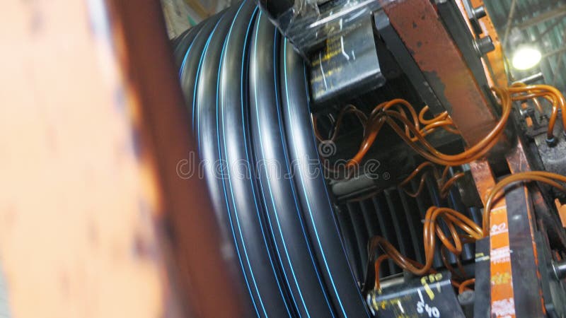 Roll Threading Coil Pipe. Manufacture of Plastic Water Pipes Factory ...