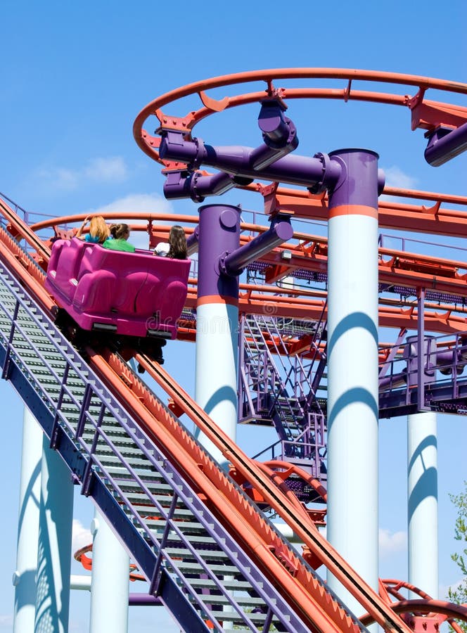 Roller Coaster Da Armadilha Do Rato Imagem de Stock - Imagem de parque ...