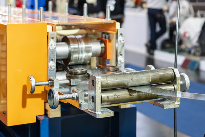 Roller Feed Unit of Continuously High Speed Metal Sheet Strip C Shape ...