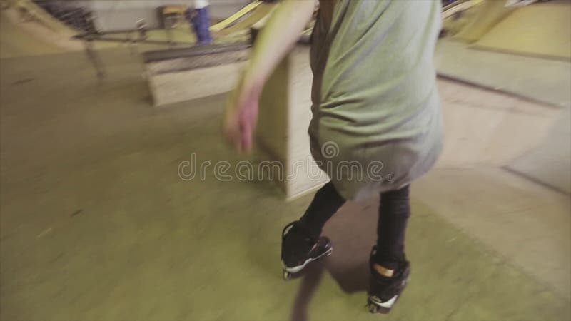 Roller Skater in Hat Make Extreme Back Flip and Ride on Edge of ...