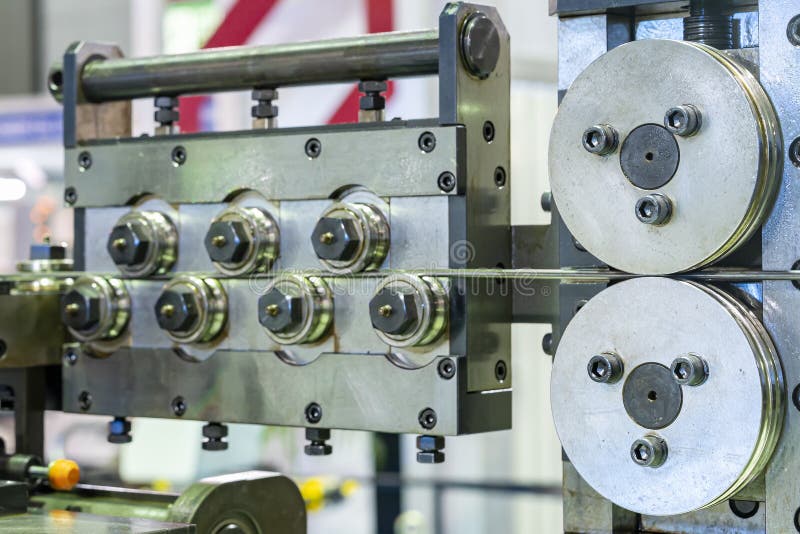 Roller or Wire Feeder Pulley Unit for Guide and Supply Material To ...