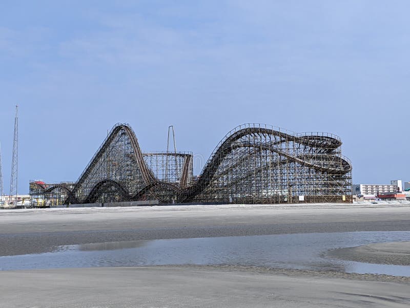 Rollercoaster on Sandy Beach Stock Image - Image of bridge, arch: 215184065