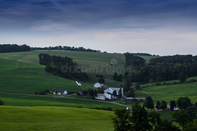 Rolling Hills in Summer in Amish Country, Ohio Stock Photo - Image of ...