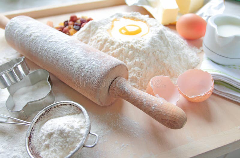 Rolling-pin for baking stock image. Image of milk, delicacies - 37894865