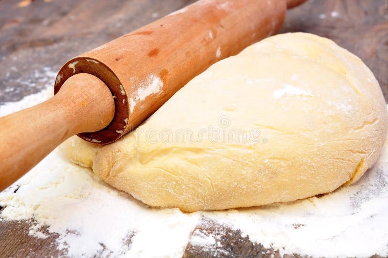 Rolling pin and dough stock image. Image of cake, lunch - 38168521