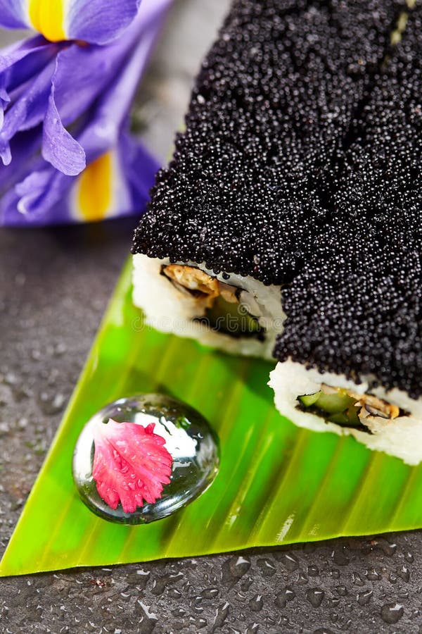 Rollo De Los Mariscos De La Fritada Imagen de archivo - Imagen de ...