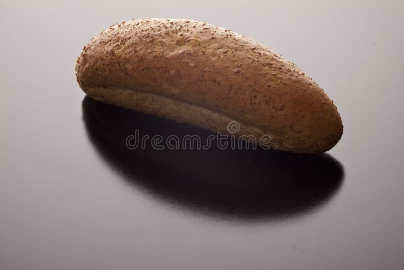 Rollo De Pan Del Trigo Integral Imagen de archivo - Imagen de dieta ...