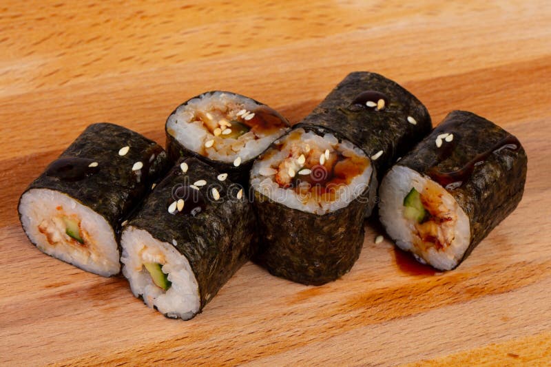 Rollo Unagi Maki imagen de archivo. Imagen de mariscos - 118529911