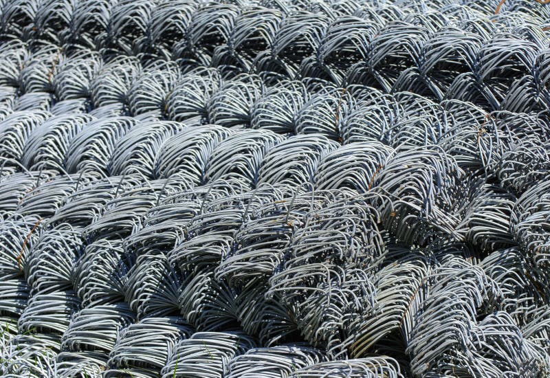 Rolls of Galvanized Steel Wire Mesh with a Large Cell and Twisted ...
