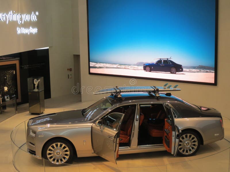 Rolls-Royce Phantom editorial stock photo. Image of tuning - 279463033