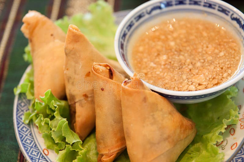 Rolos de mola imagem de stock. Imagem de chinês, prato - 36171737