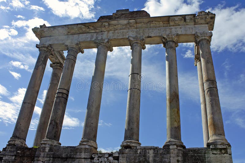 Rom, Kolonnade Des Tempels Von Saturn Stockbild - Bild von spalte ...
