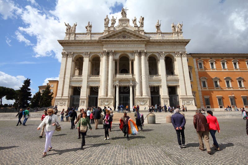 Rom - Lateran-Basilika stockfoto. Bild von stadtbild - 30622756