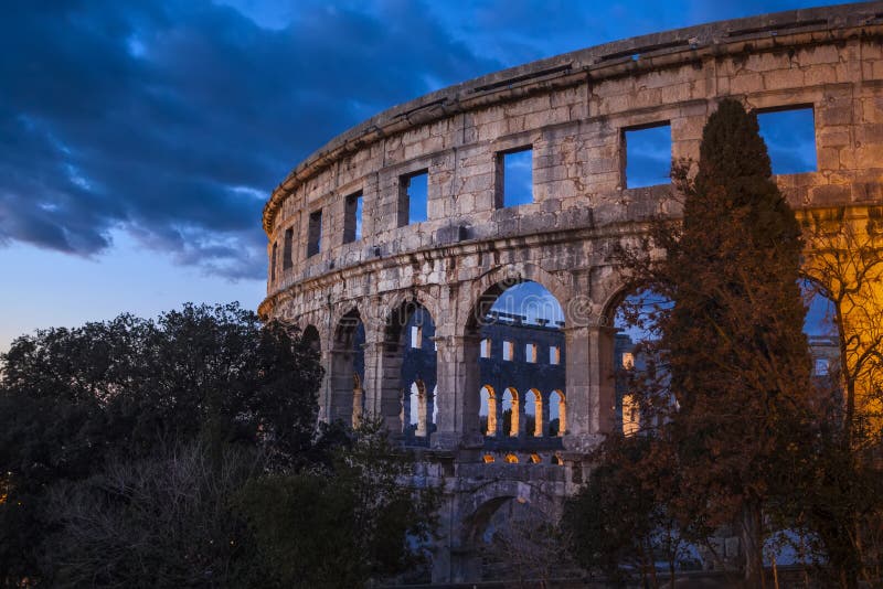 Amfiteatr W Pula W Chorwacji Obraz Stock - Obraz złożonej z historia ...