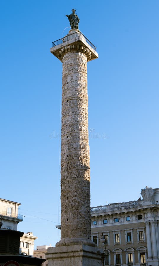 Roma, Colonna Di Marco Aurelio in Piazza Colonna Stock Image - Image of ...