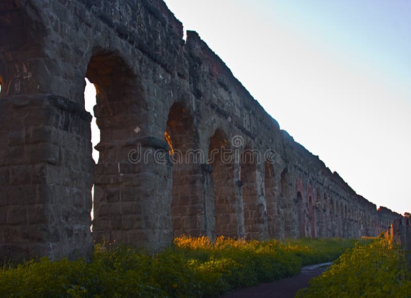 Roma: O Parque Dos Aquedutos Fotografia Editorial - Imagem de foto ... Roma: O Parque Dos Aquedutos Fotografia Editorial - Imagem de foto ...