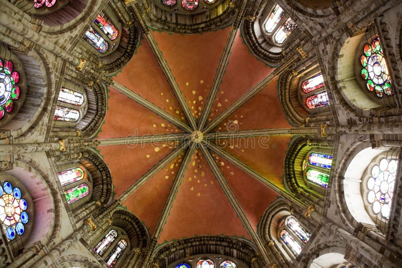 Romaanse Sint-Gerarduskerk stock foto. Image of kerk, historisch - 6936476