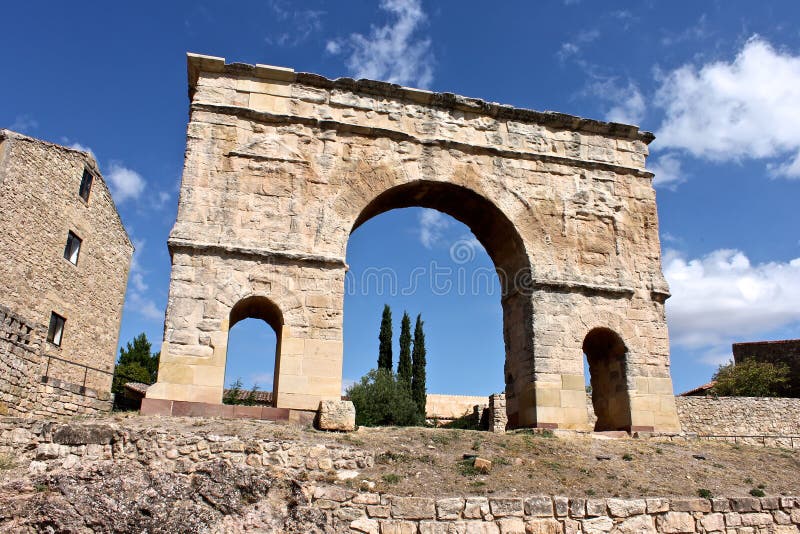 Roman Arch Gate, Medinaceli, Spain Editorial Photography - Image of ...