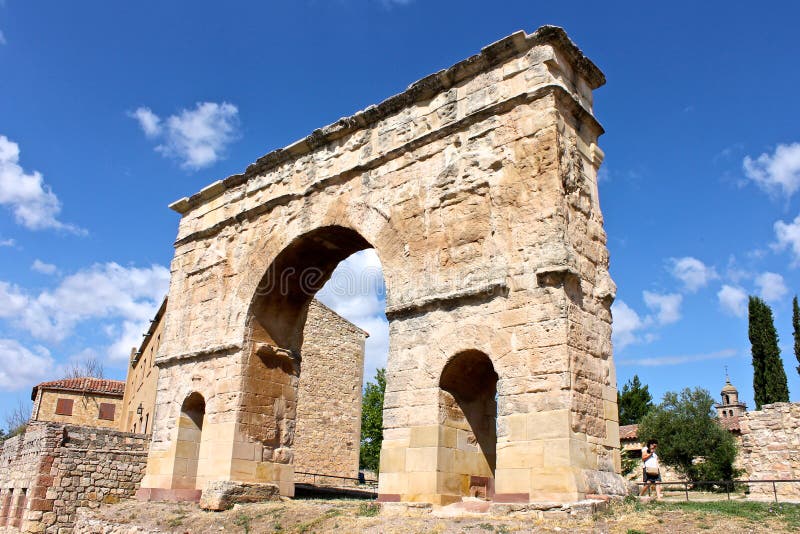 Roman Arch Gate, Medinaceli, Spain Editorial Stock Photo - Image of ...